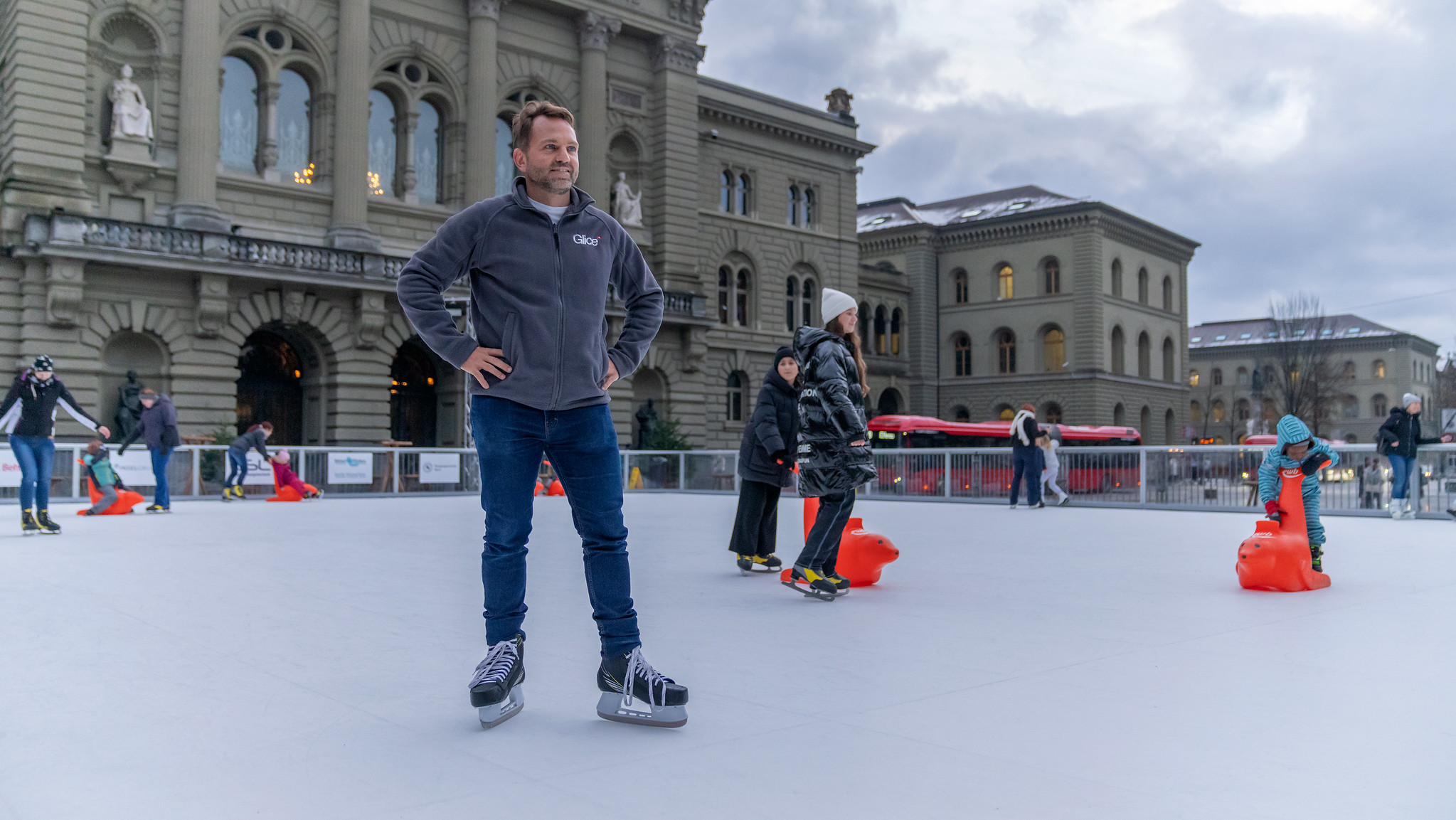 Glice installs synthetic ice rink in downtown Bern | News | Wirtschaftsförderung Luzern